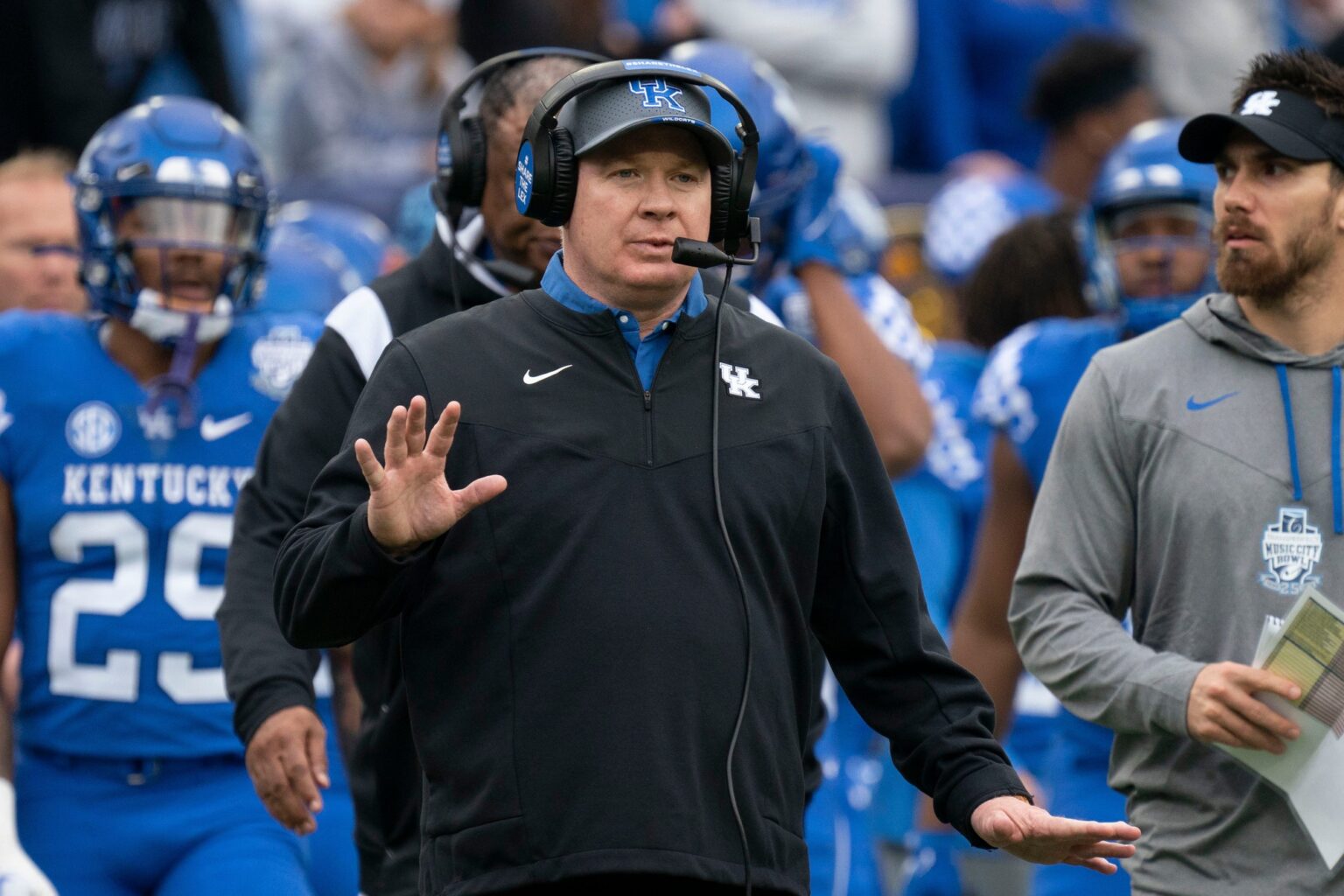 Mark Stoops' Salary, Contract, Net Worth, and More | College Sports Network