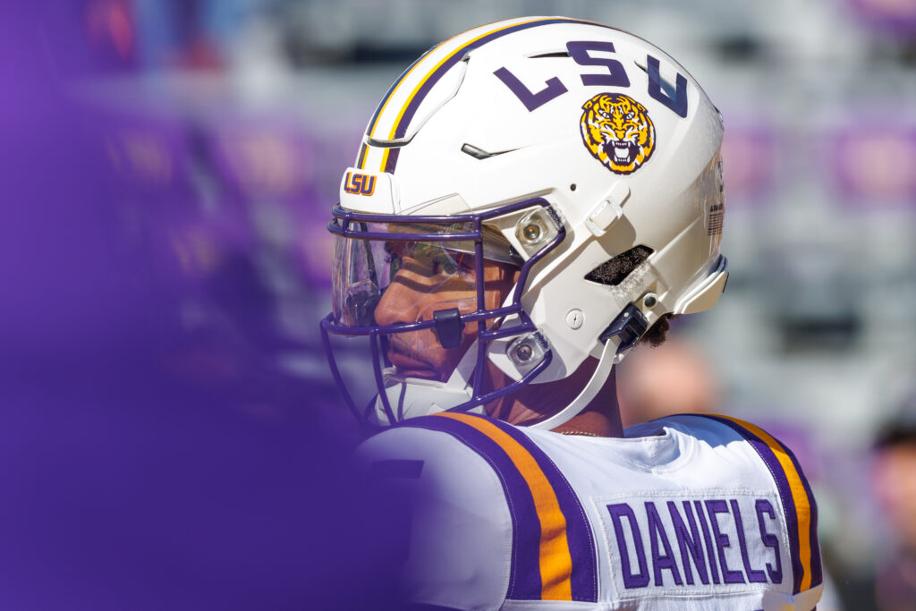 LSU QB Jayden Daniels Wins 2023 Heisman Trophy | College Sports Network
