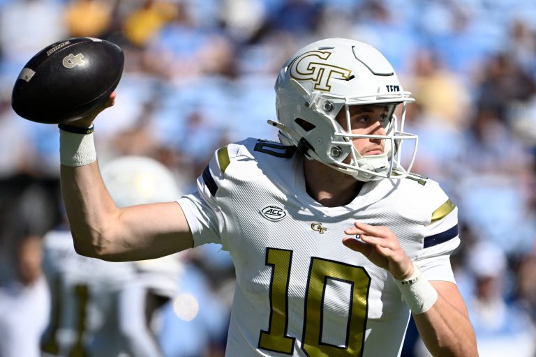 Haynes King Unlocks Impressive Record in Georgia Tech’s Narrow Win Over ...
