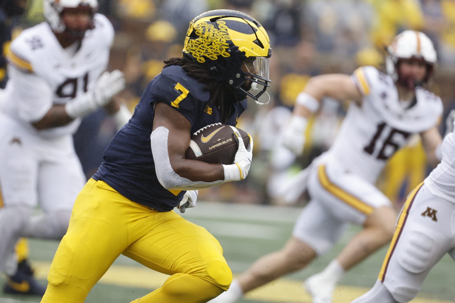 Cover Star Curse? Michigan RB Donovan Edwards Drops in College Football ...
