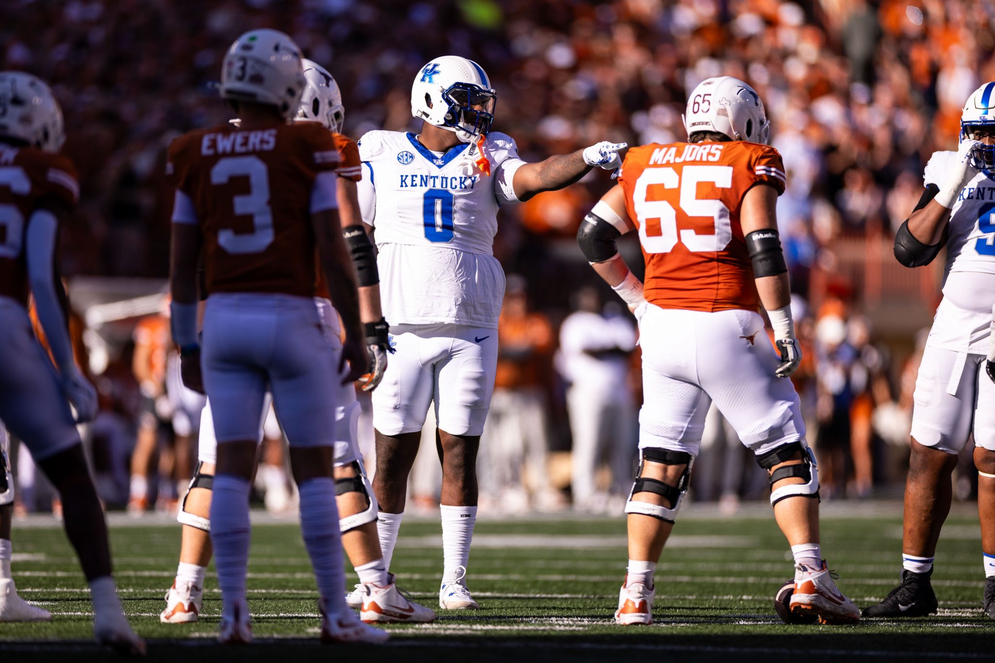 Deone Walker Stuns at Senior Bowl With Jaw-Dropping Measurements ...