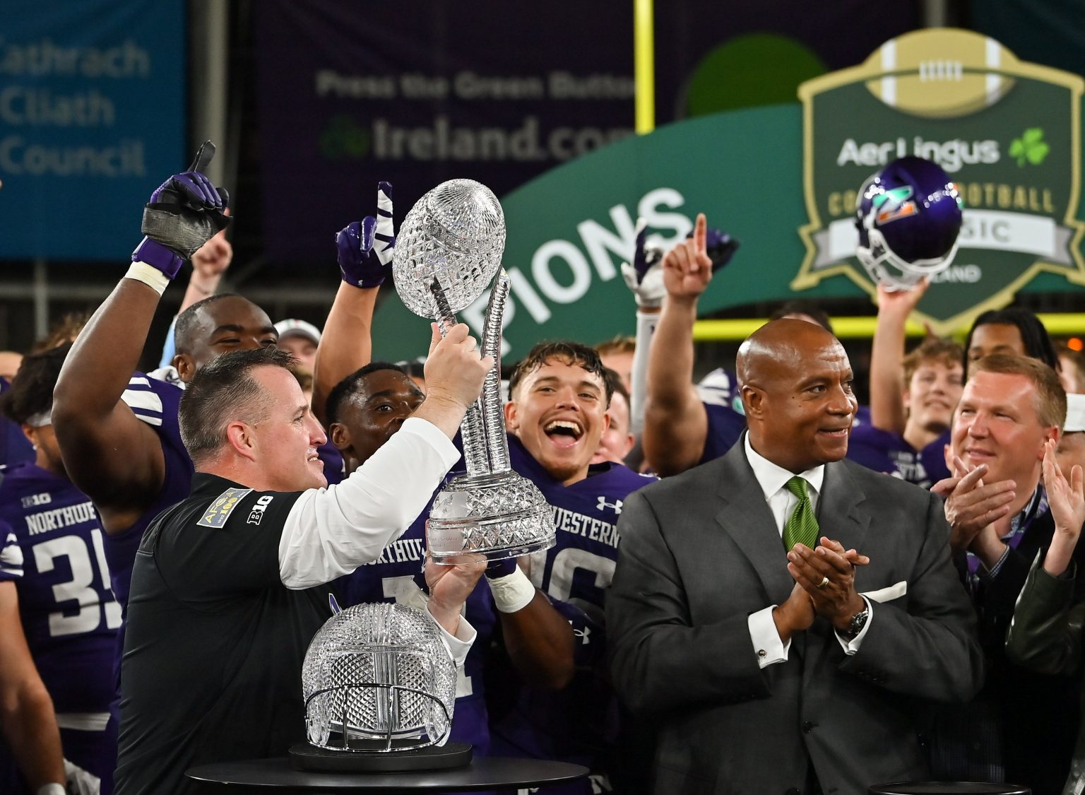 When Does the 2025 College Football Season Start? Kickoff Dates, Start ...