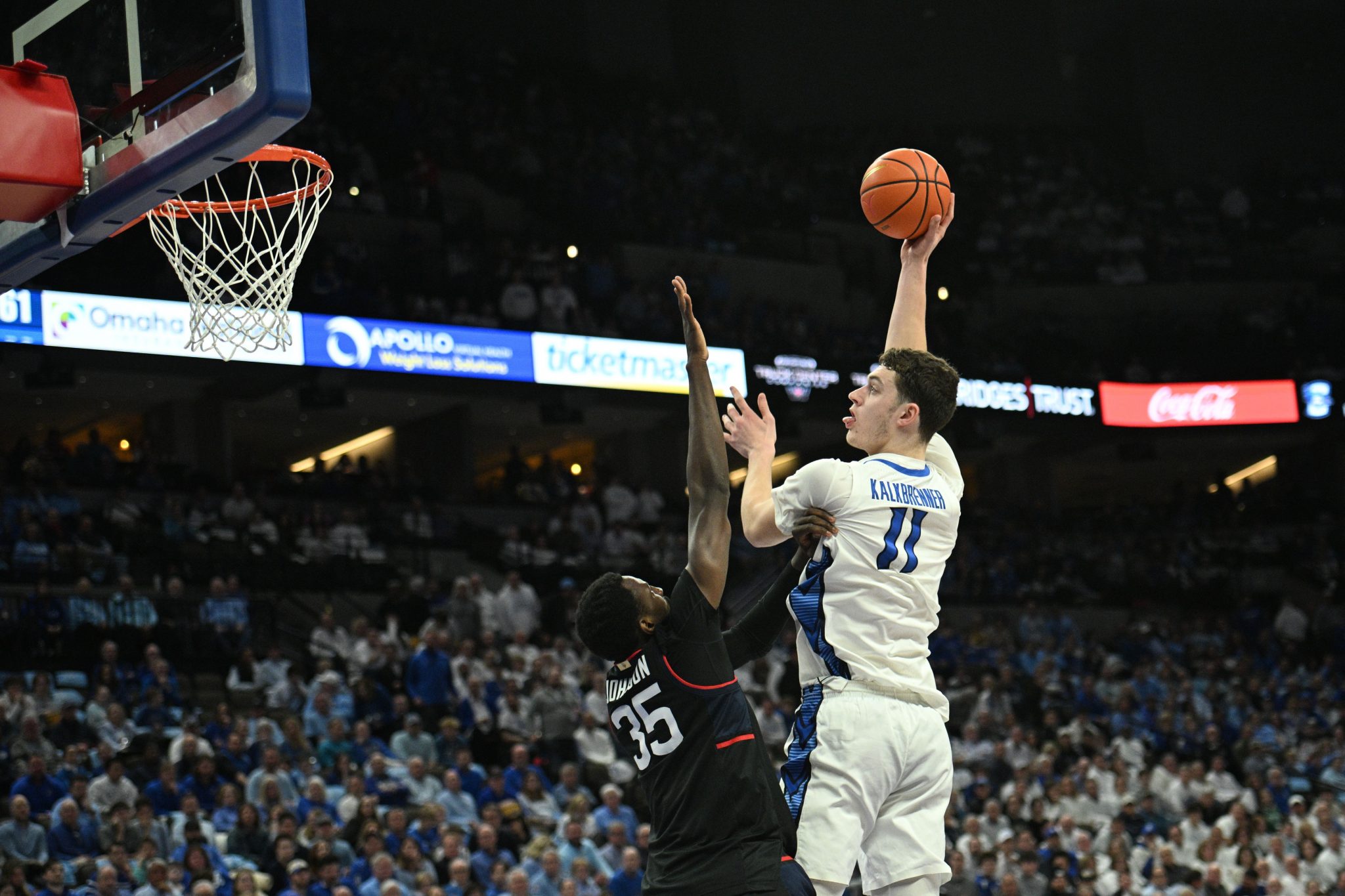 Top 10 Centers in College Basketball Include Ryan Kalkbrenner, Hunter ...