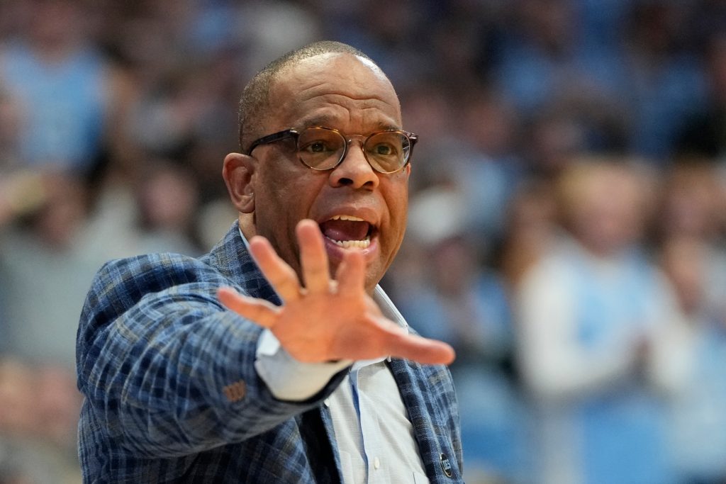 Hubert Davis Contract Extension, New Salary, and Net Worth | College ...