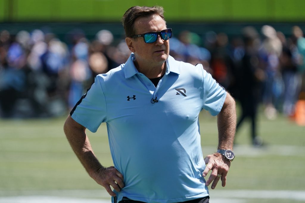 Analyst Recalls Bob Stoops’ Hilarious 2012 Trick To Sidestep Football ...