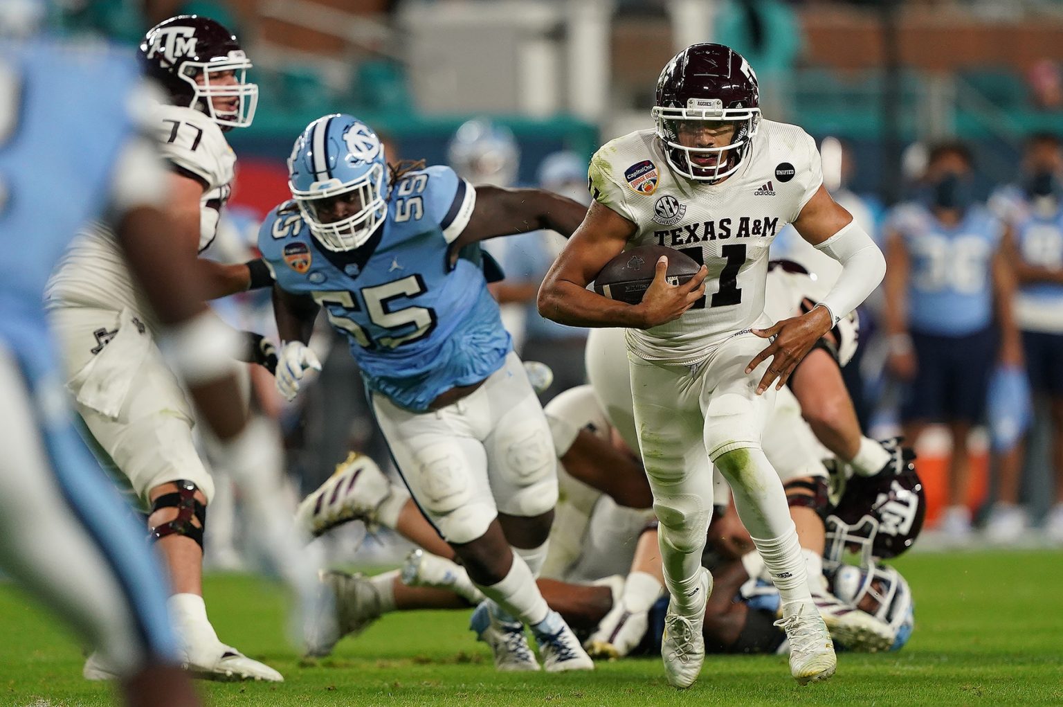 Where Did Kellen Mond Go to College? Relive San Antonio's New QB's ...
