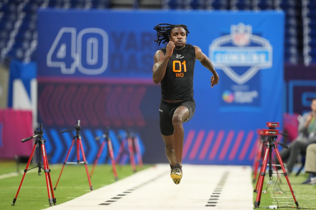 Ex-Razorback Andrew Armstrong Posts Personal Best at NFL Combine ...