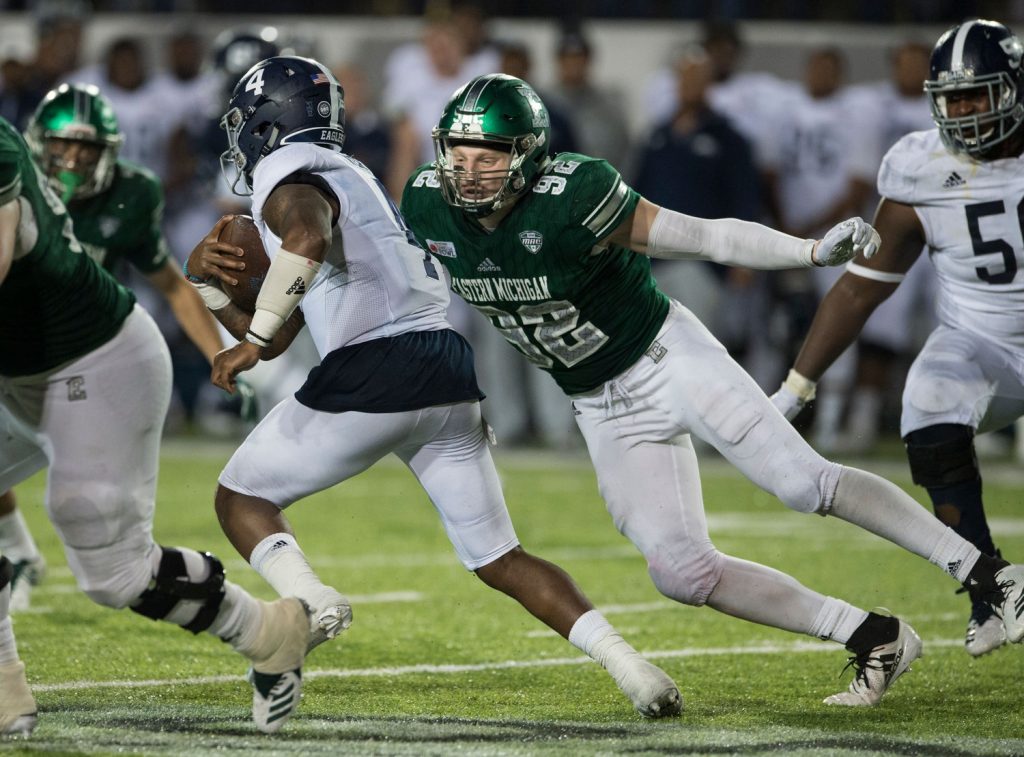 Back in the Day: DE Maxx Crosby Was a 2-Star Recruit Who Saw Better ...