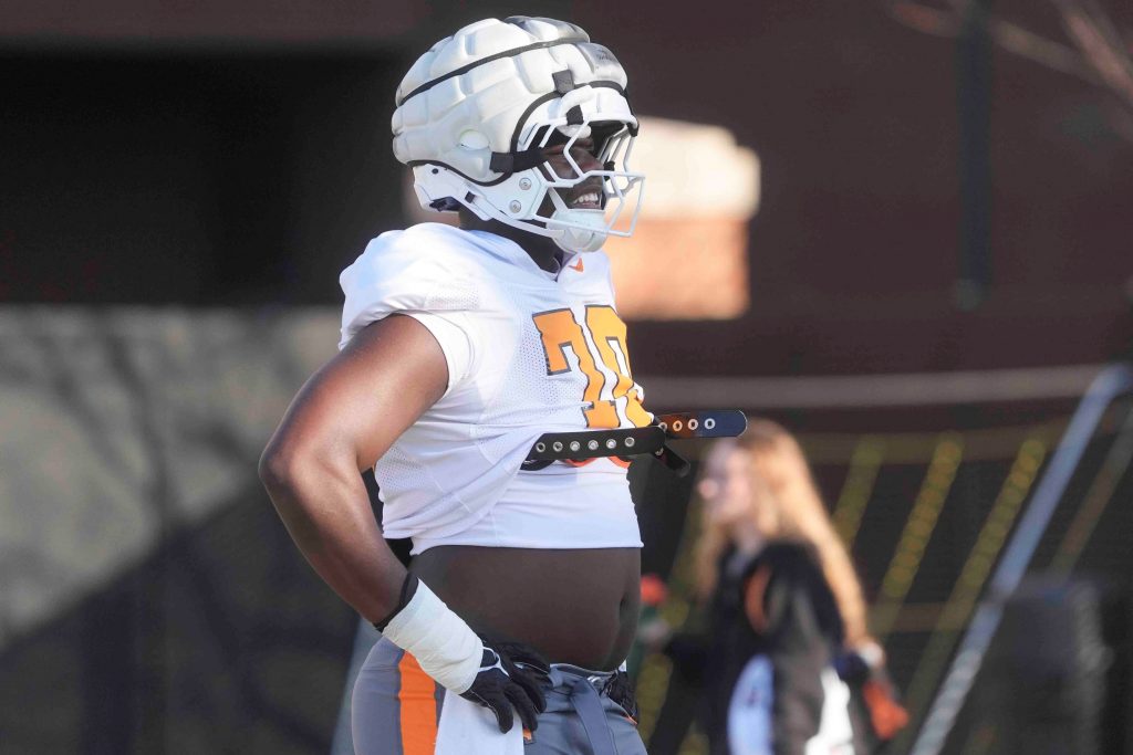 Analyst Suggests RT Job in Sight for David Sanders Jr. as Vols Coach ...