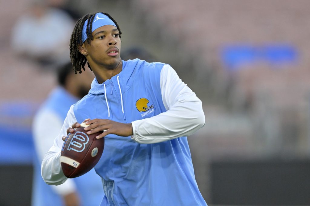 UCLA Football: QB Dermaricus Davis Set To Follow Joey Aguilar in ...