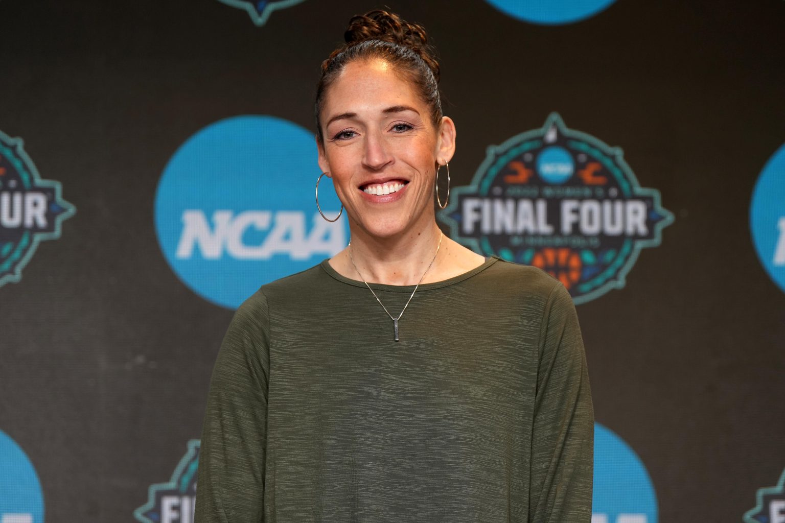 Who Are Rebecca Lobo’s Kids? A Glimpse into the Analyst’s Family Life ...
