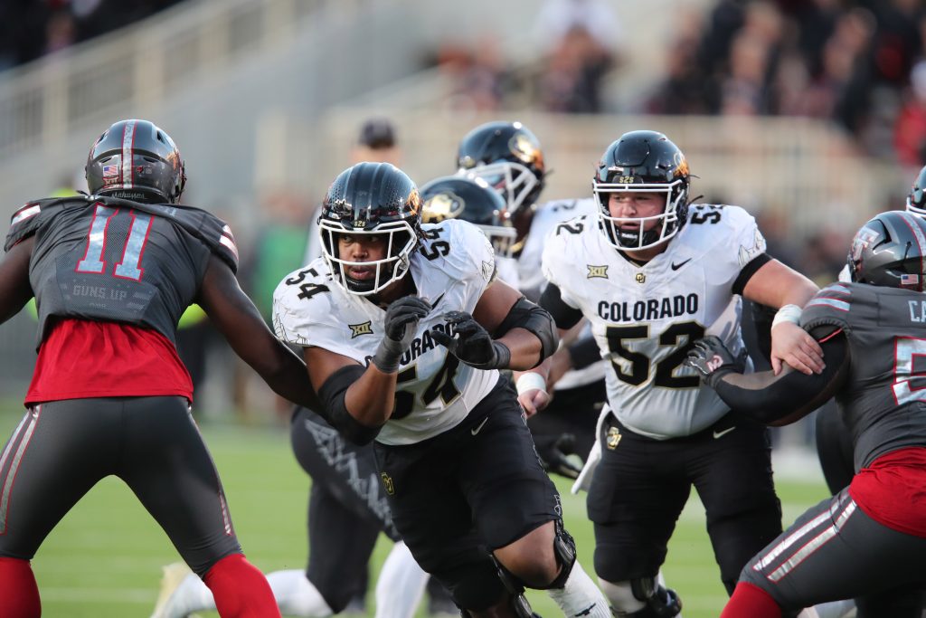 Cash Cleveland Enters Transfer Portal as Family’s Game Day Cheers Go ...