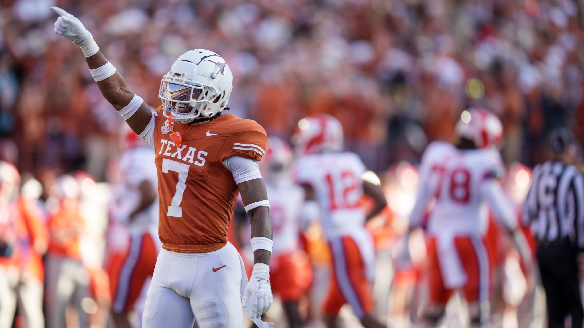 Top 10 NIL College Football Teams: Just 4 Schools Pass $200K Mark ...