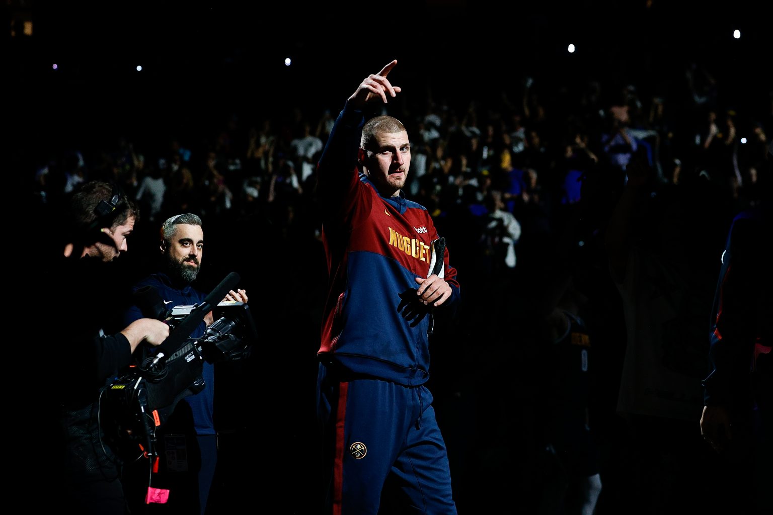 Clearest Angle of Nikola Jokic’s Injury Shows Extent of Damage to Knee ...