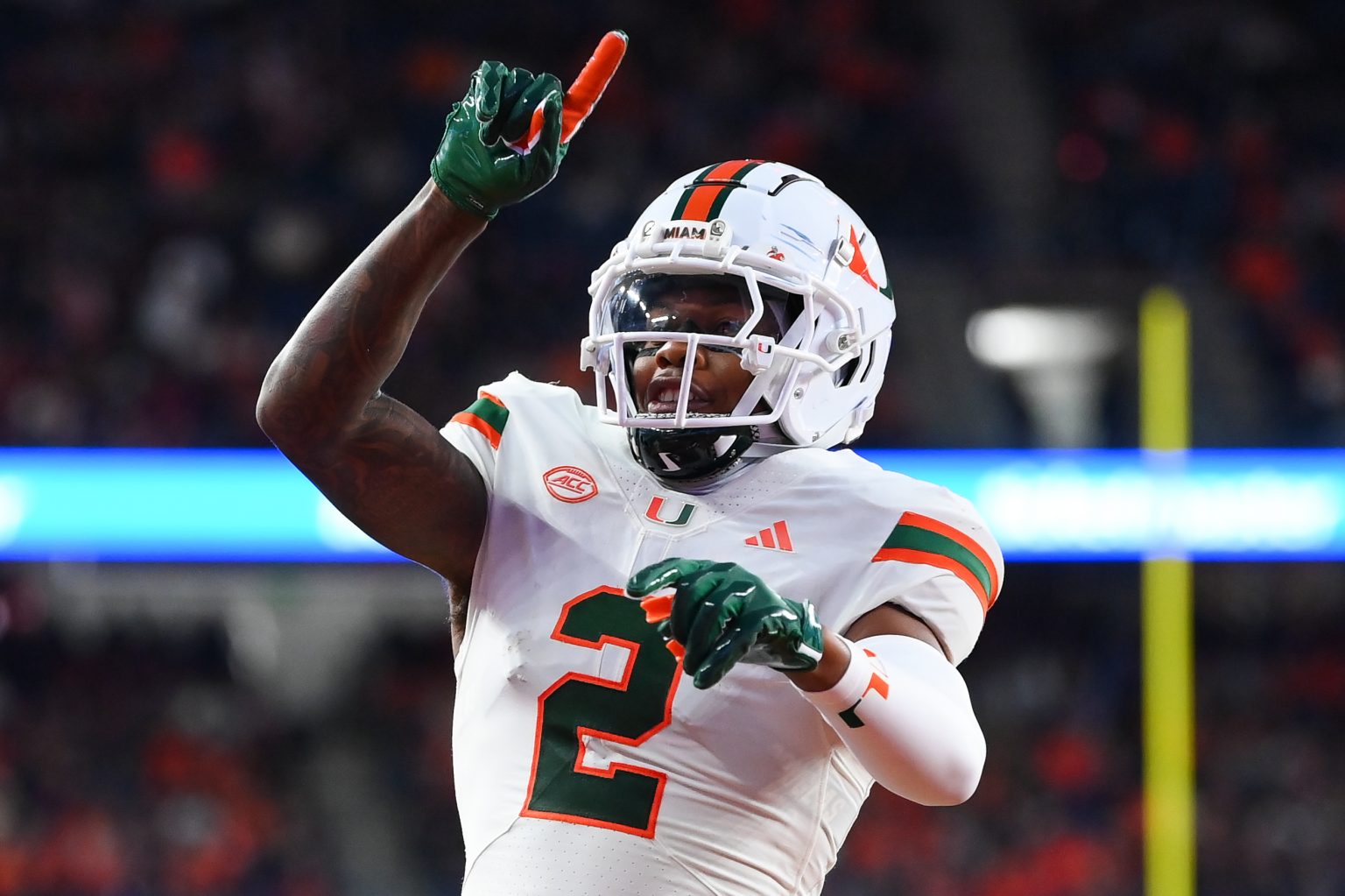 WATCH: Wideout Isaiah Horton Grinding in Nashville as Alabama Eyes ...