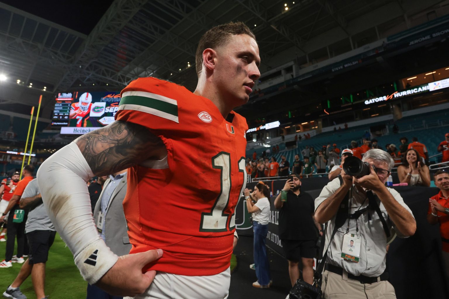 Carson Beck’s Mom Tracy Drops 2-Word Message Ahead of Thriling Miami ...