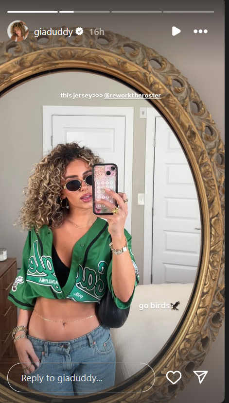 IN PICS: Will Levis’ Ex Gia Duddy Rocks Chic Customised Outfit While ...