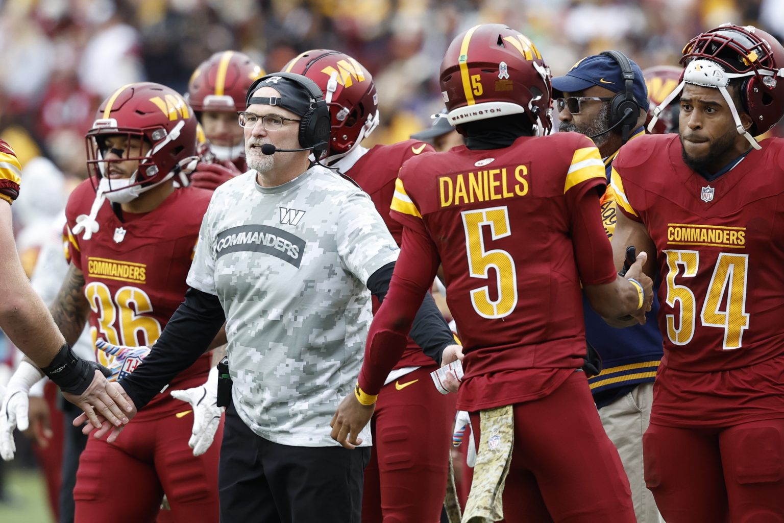 Former Heisman Winner Questions Dan Quinn's Decision Making As Jayden ...