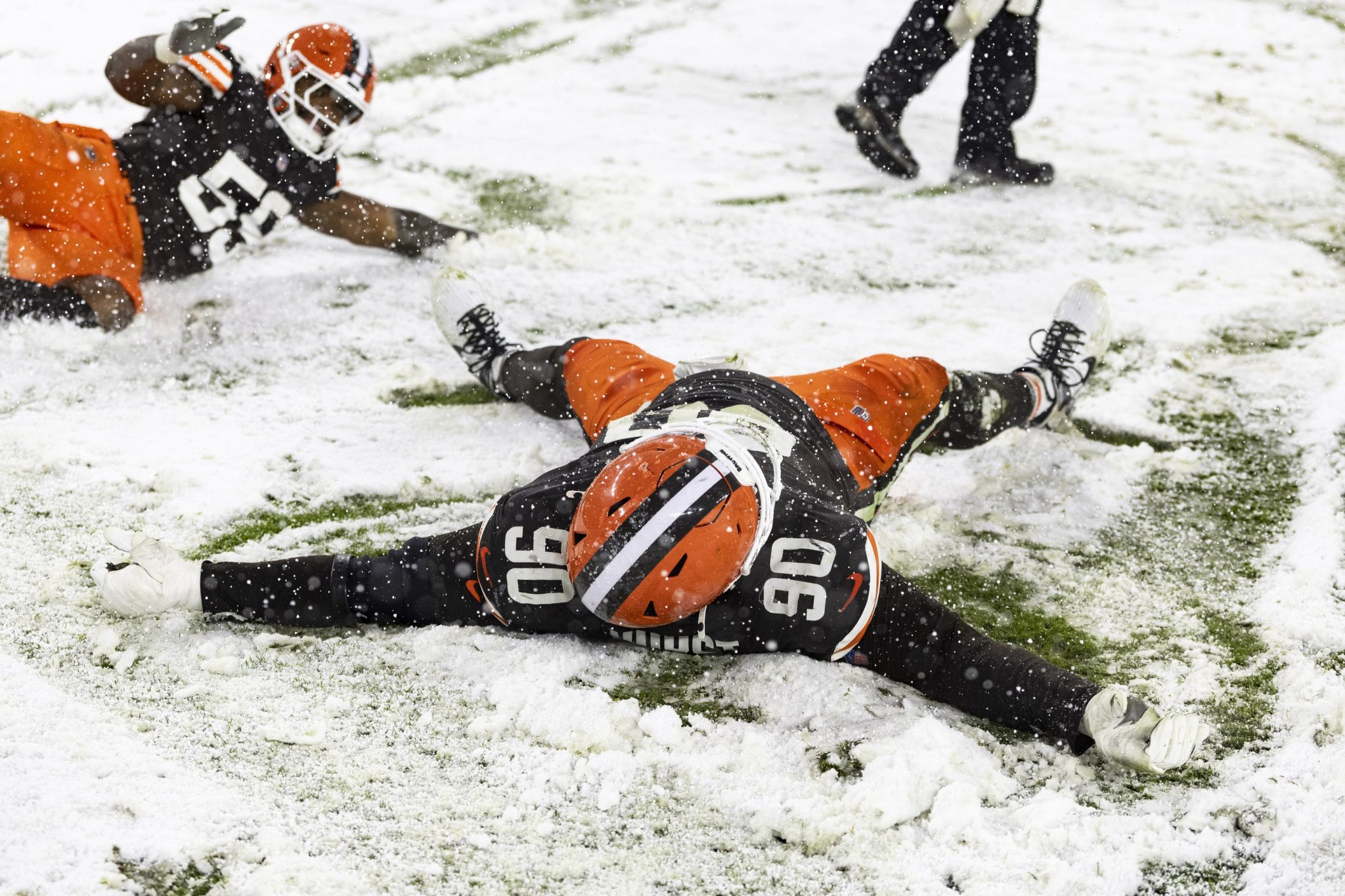 NFL Weather Report Week 14: Forecasts and Game-Day Conditions To Watch ...