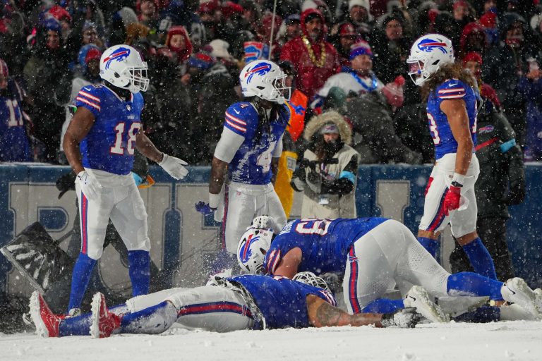 NFL Weather Report Week 17: Forecasts and Game-Day Conditions To Watch ...