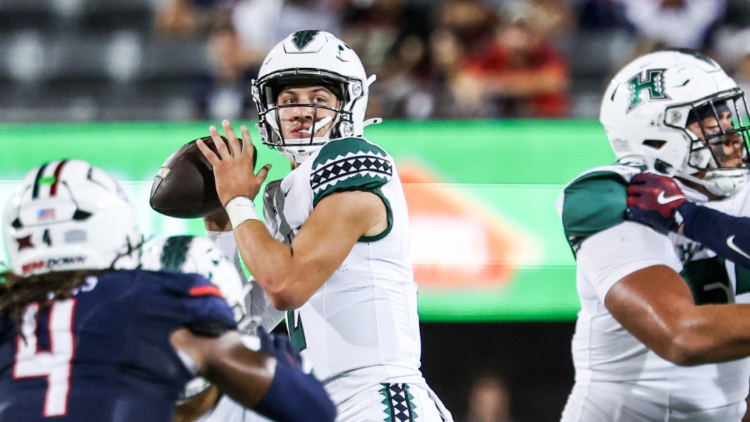 Who is Luke Weaver? All About QB Winning Hearts for Hawaii Bowl Display ...