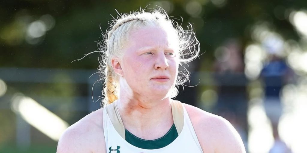 Brock Lesnar’s Daughter Mya Trains Hard With NFL Boyfriend Drew Moss As ...