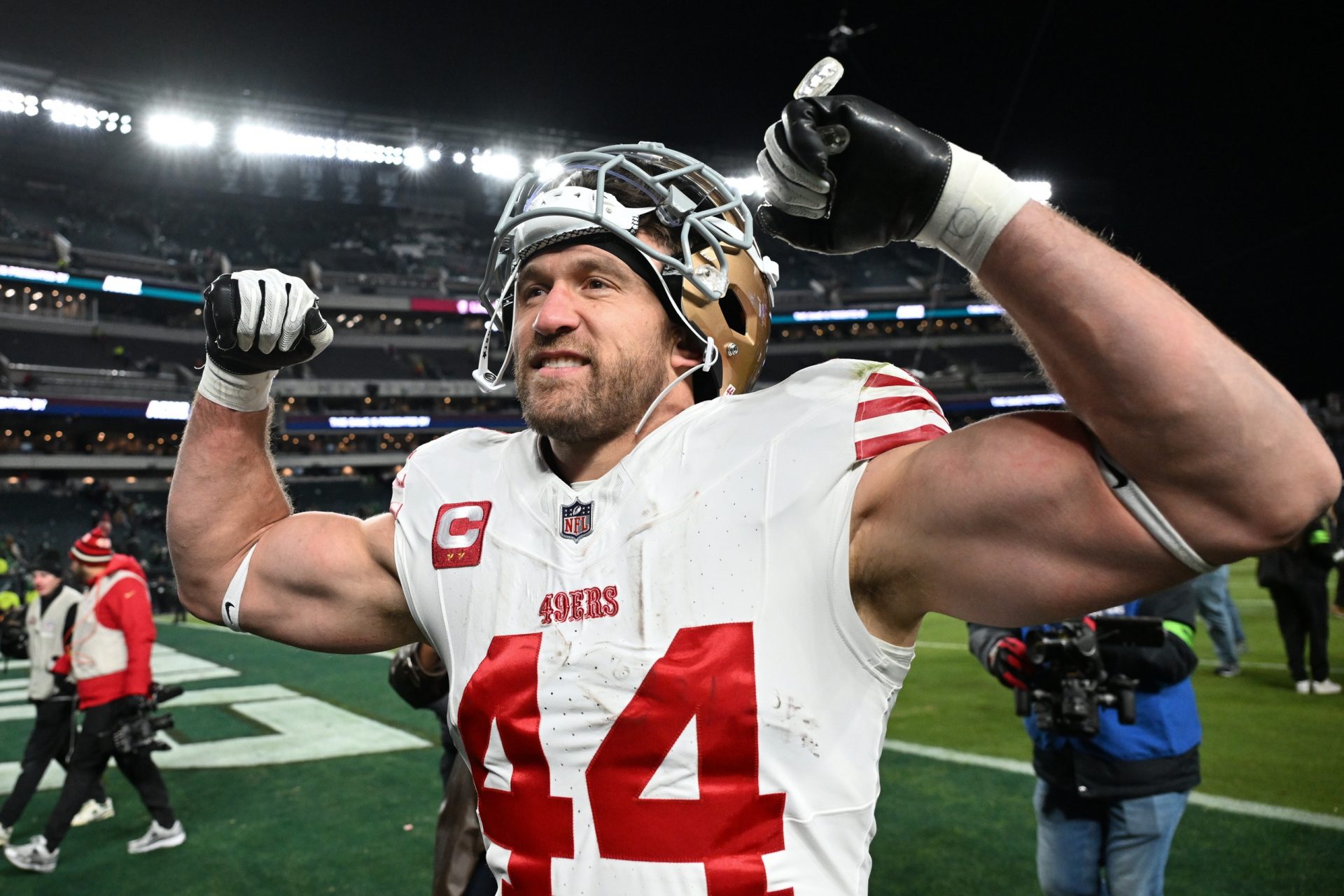 "President Trump's Favorite Author" Claims 49ers Beat "Woke" Eagles ...