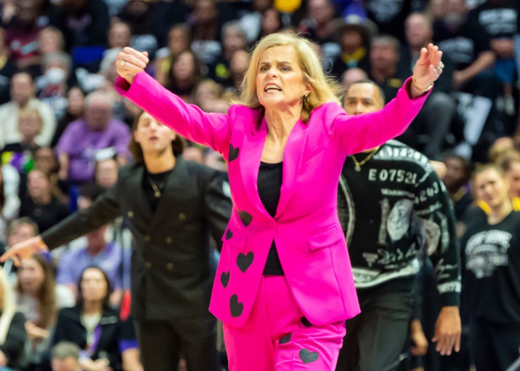 How Much Does Kim Mulkey Make? Inside LSU Coach’s Salary and Contract ...