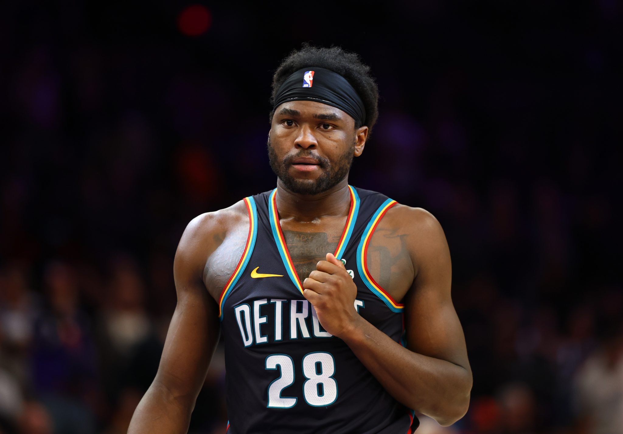 Detroit Pistons vs Charlotte Hornets Fight: Isaiah Stewart Attacks ...