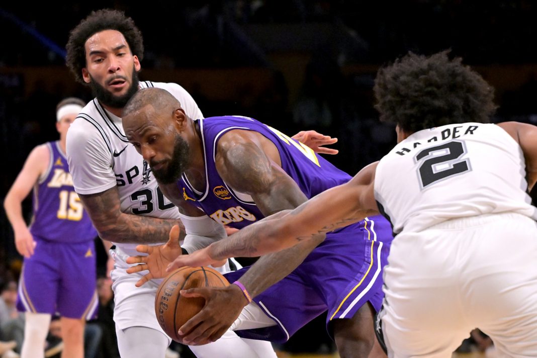 Is LeBron James Playing Tonight Against Spurs? Latest Update on Lakers ...