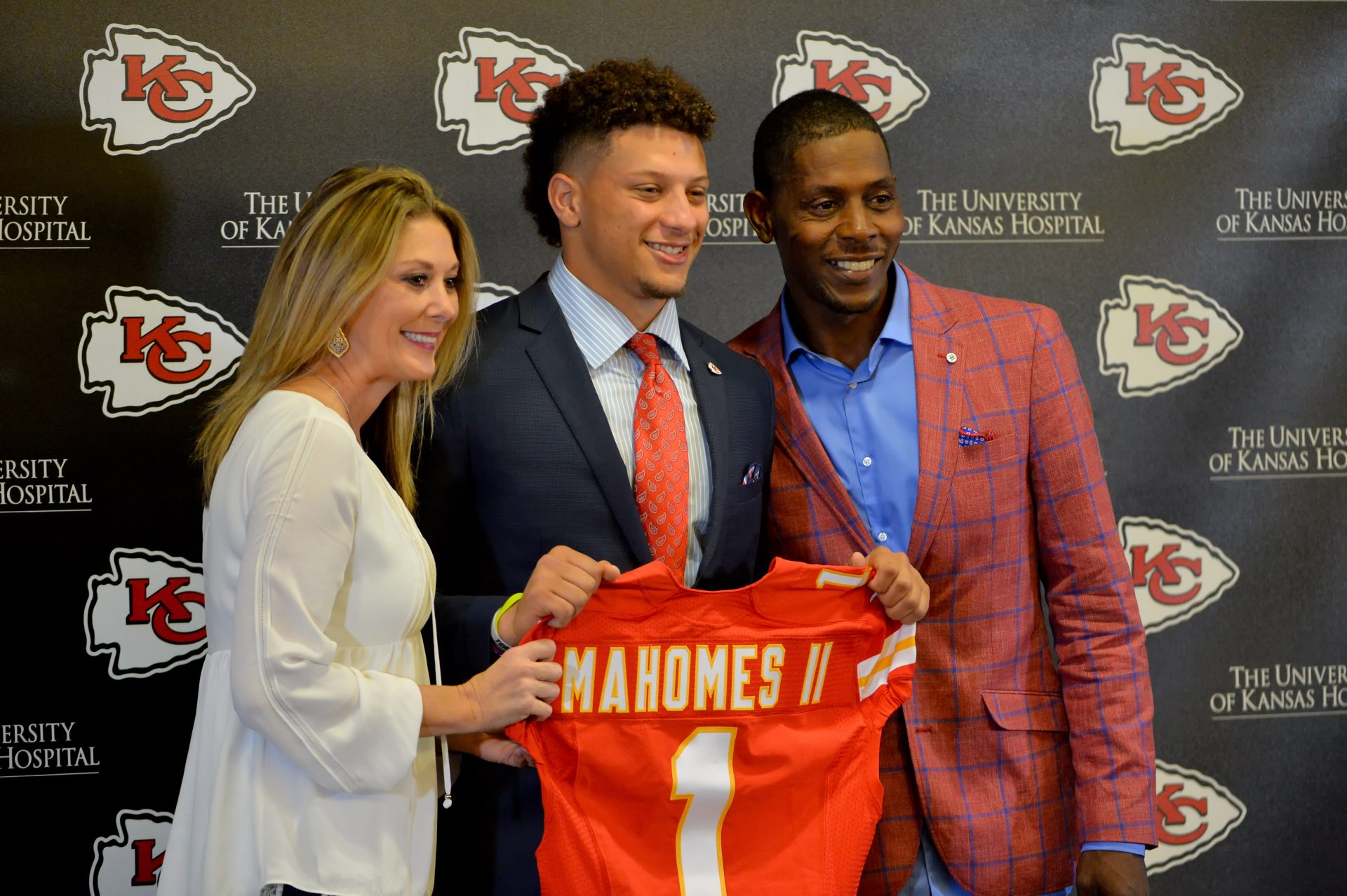 “Stop Embarrassing UR Son Clown”: Fans React as Patrick Mahomes’ Father ...