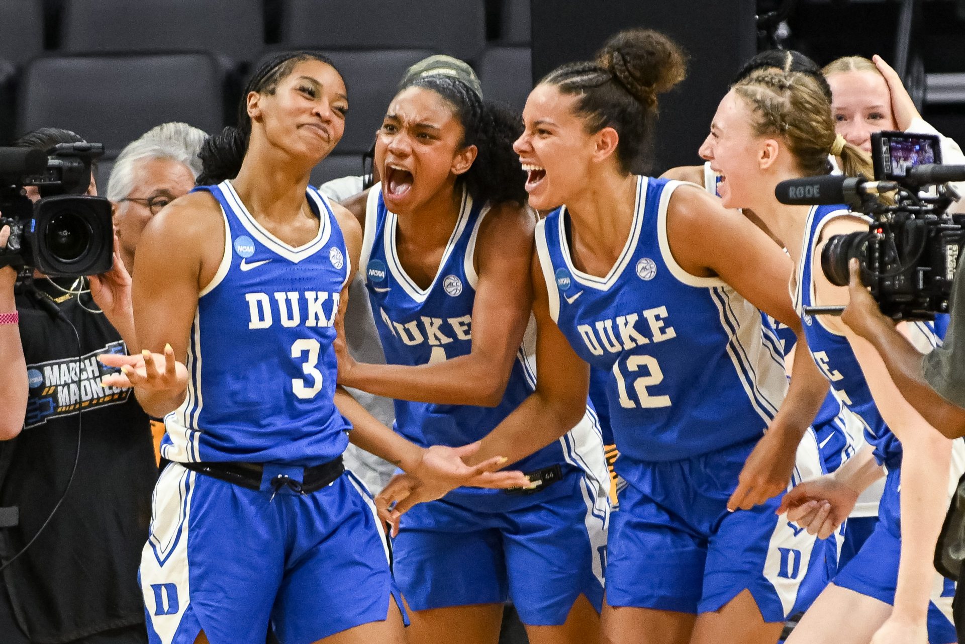 Fans Go Wild as Ashlon Jackson’s Buzzer-Beater Reverberates Across ...