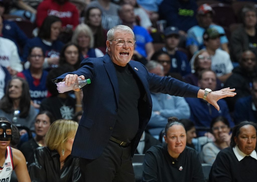 Geno Auriemma And UConn’s Back-to-Back NCAA Title Hopes Can Be Crushed ...