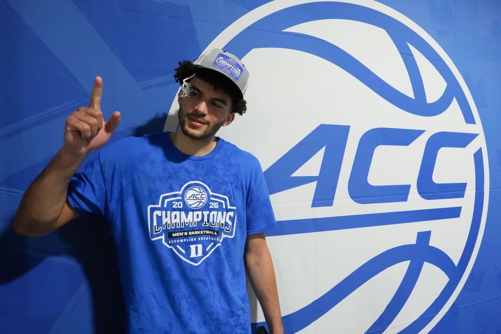 LOOK: Cameron Boozer’s GF Yva Lauren Dons Bedazzled Top With Duke Star ...