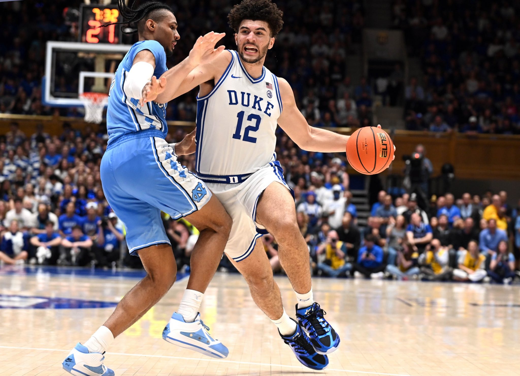 LOOK: Cameron Boozer’s Mom CeCe Dons Glamorous Gameday Outfit While ...