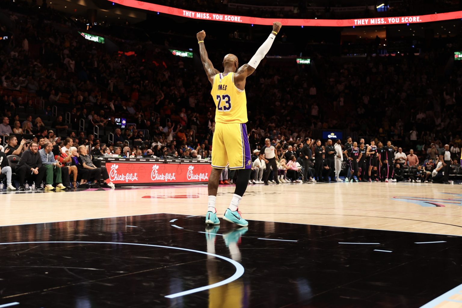 Shannon Sharpe Strongly Defends His Loyalty to LeBron James With Sneaky ...
