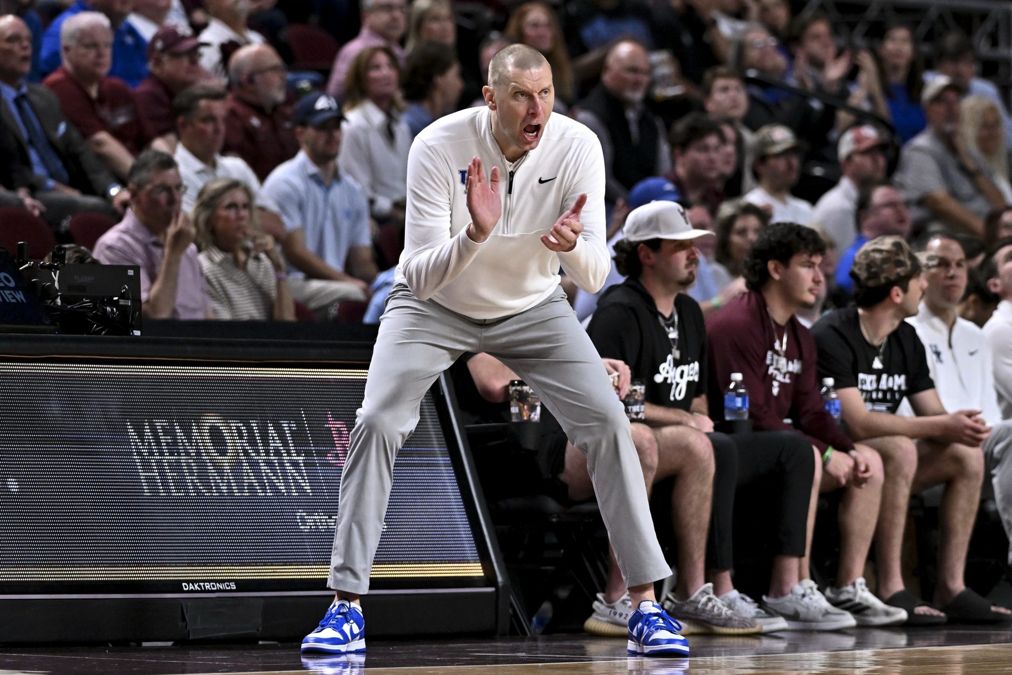 Kentucky Players Give Their Verdict on Mark Pope’s Future as NCAA ...