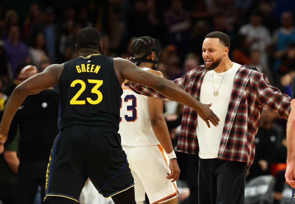 Steph Curry Injury Update: Warriors Star Assures Return in Emotional ...