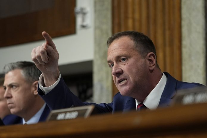 WATCH: 50 y/o Missouri Senator Eric Schmitt Breaks His Nose But Pulls ...