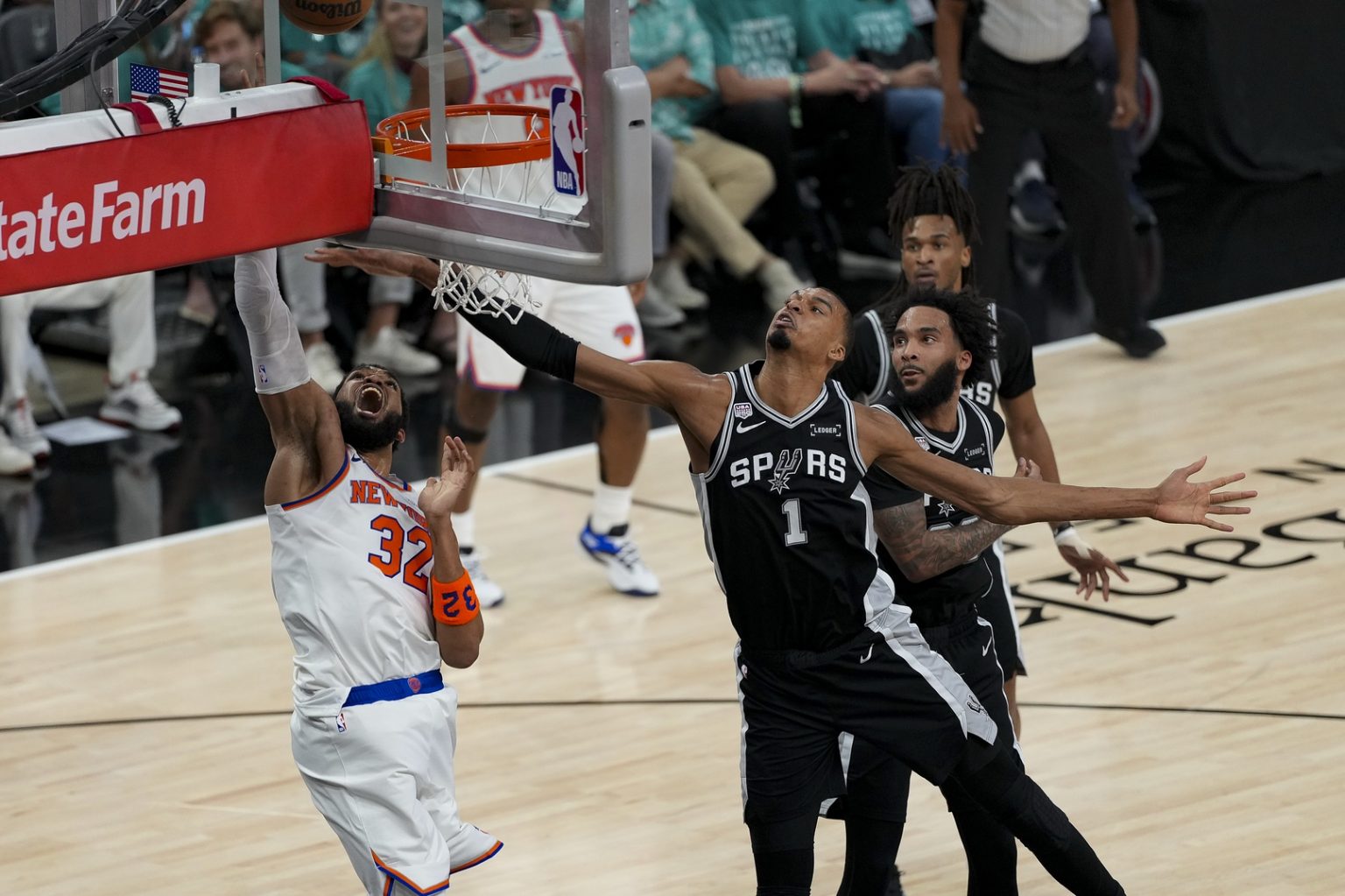 Victor Wembanyama Injury Concerns Loom After Josh Hart Collision Has ...